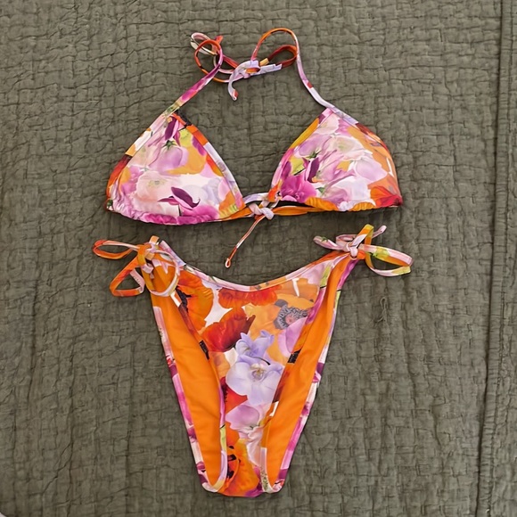 aerie | Swim | Nwt Aerie Triangle High Waisted Cheeky Bikini Medium ...